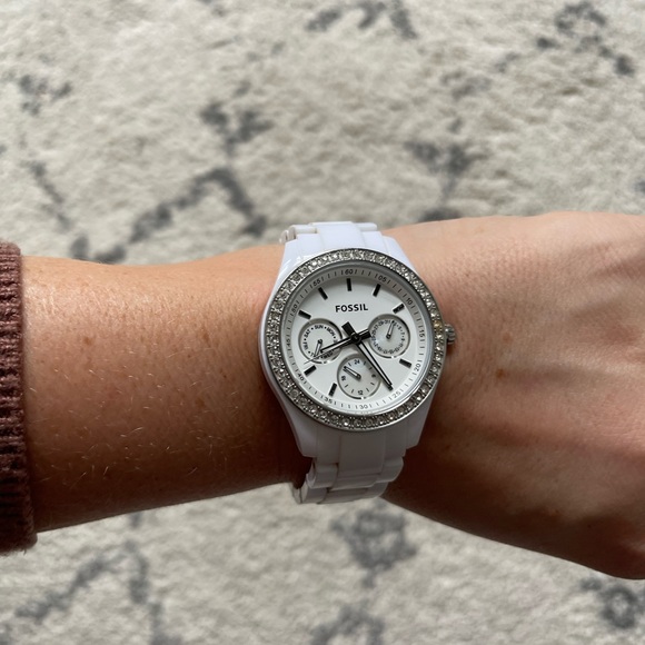 Fossil | Jewelry | White Fossil Watch | Poshmark